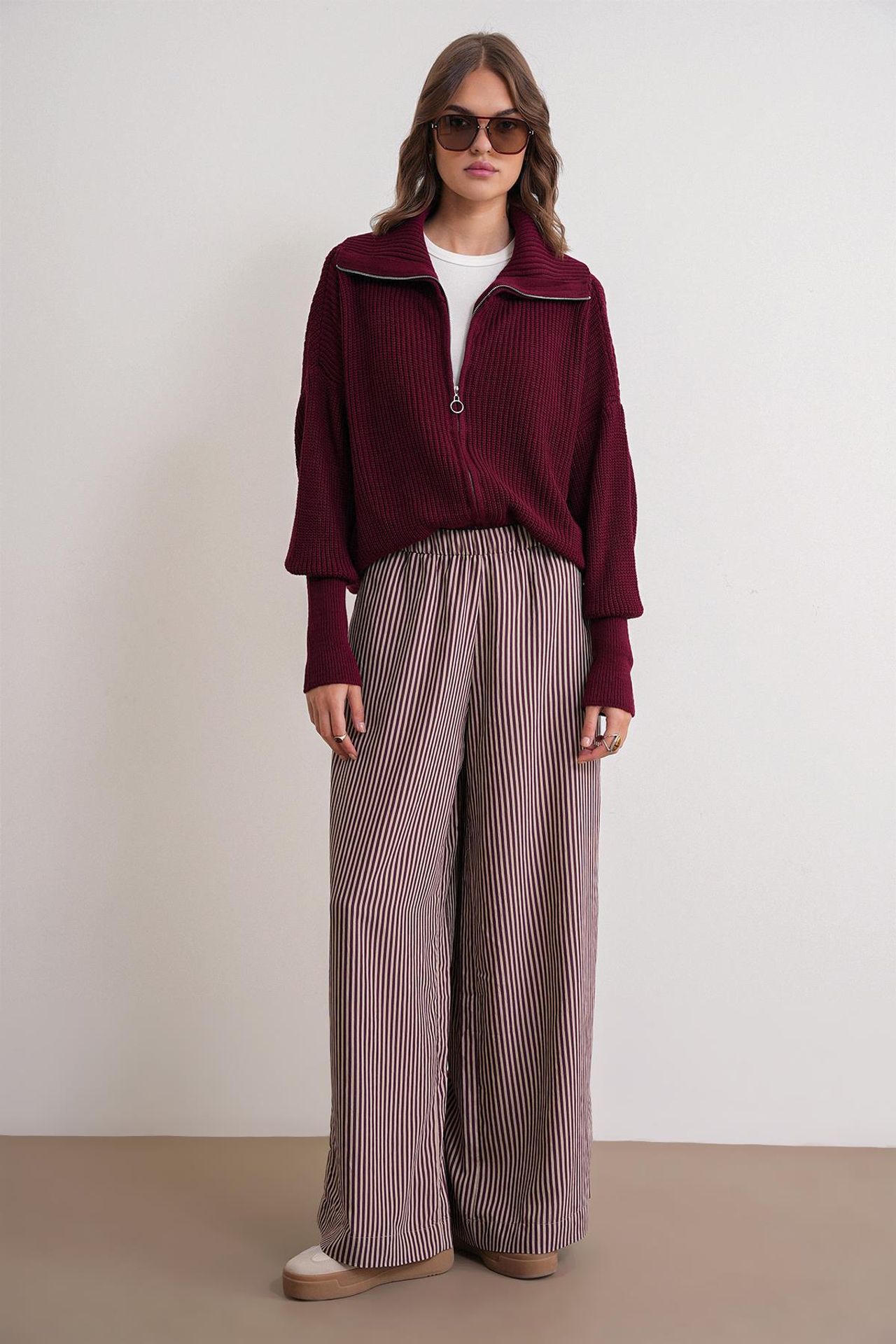 HiCCUP - Burgundy Red Mixray Zipped Collar Oversize Textured Knit Cardigan Women