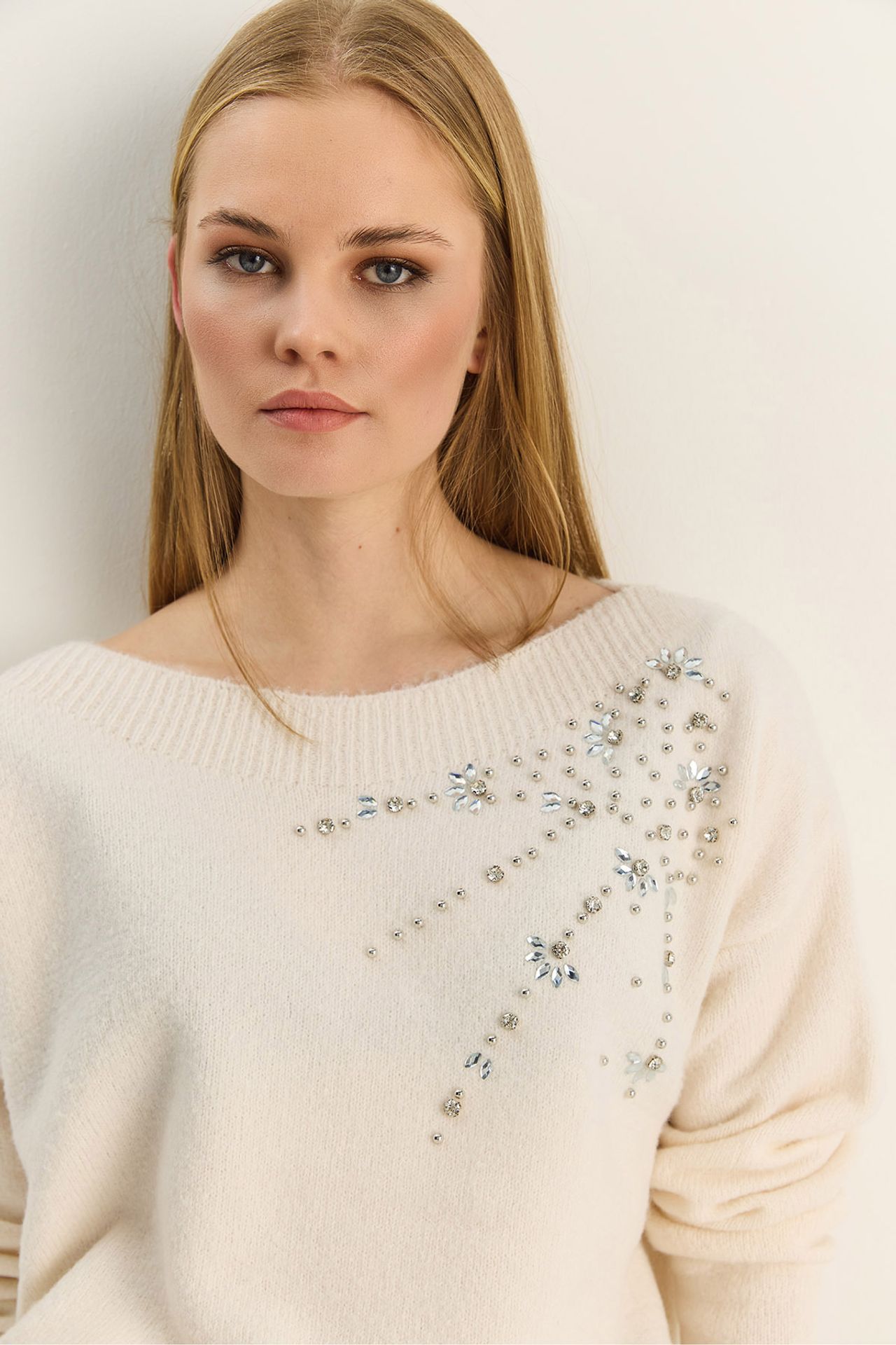 HiCCUP - Cream Natural Lucci Embroidered Boat Neck Sweater Women
