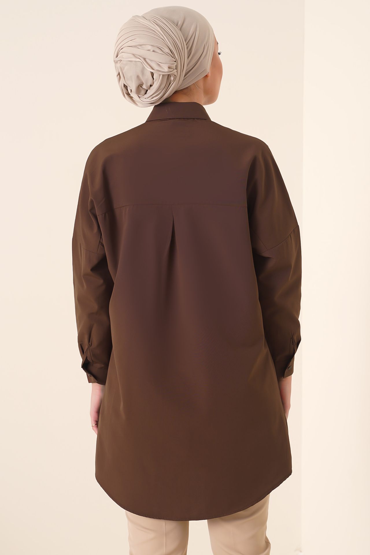 HiCCUP - Mocha Brown Bdart Long Poplin Shirt With Button Closure Women