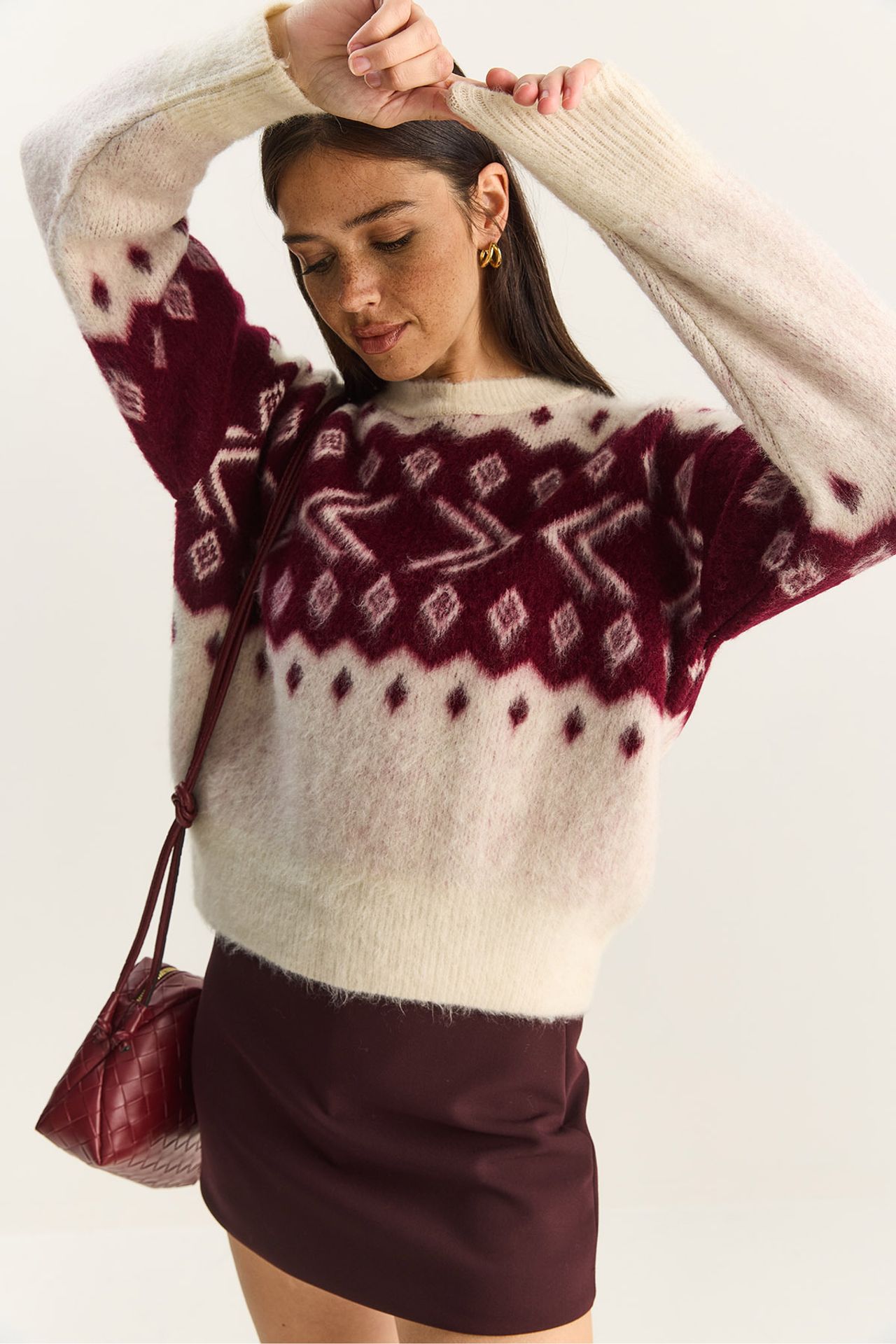 HiCCUP - Red Lucci Ethnic Pattern Thick Knit Sweater With Crew Neck Women