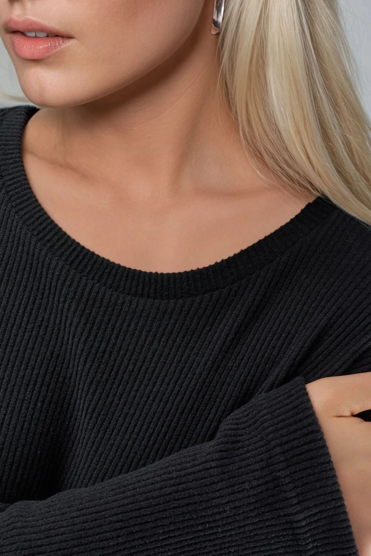 HiCCUP - Black Busem Ribbed Crew Neck Knit Sweater Women